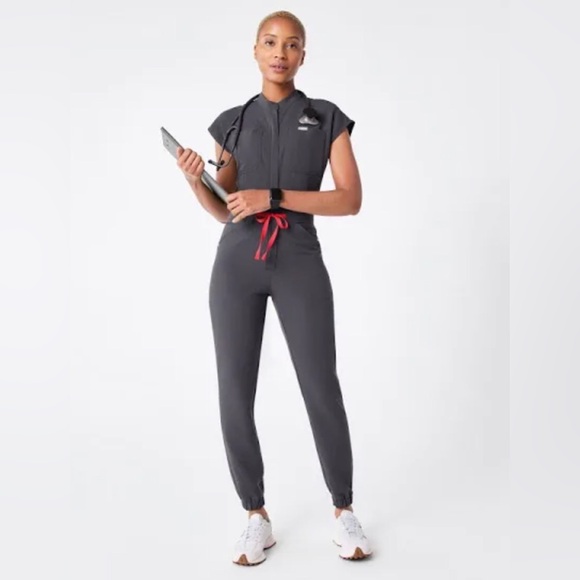 Figs | Pants & Jumpsuits | Nwt Figs Womens Rafaela Cargo Jumpsuit Size ...